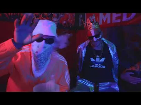 Lillefredag Lyrics | Johny Cola & Randers Cowboys