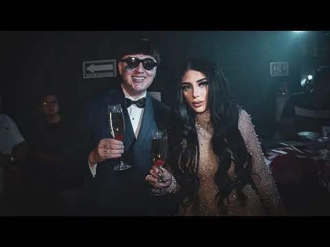 Reggaeton Champagne Lyrics: Bellakath & Dani Flow